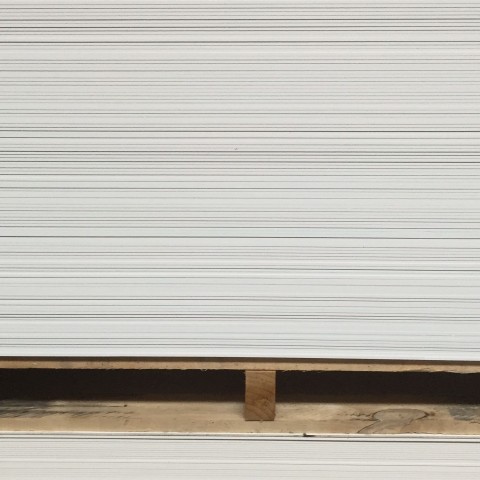 Hvid opskummet PVC - Deigaard Plast